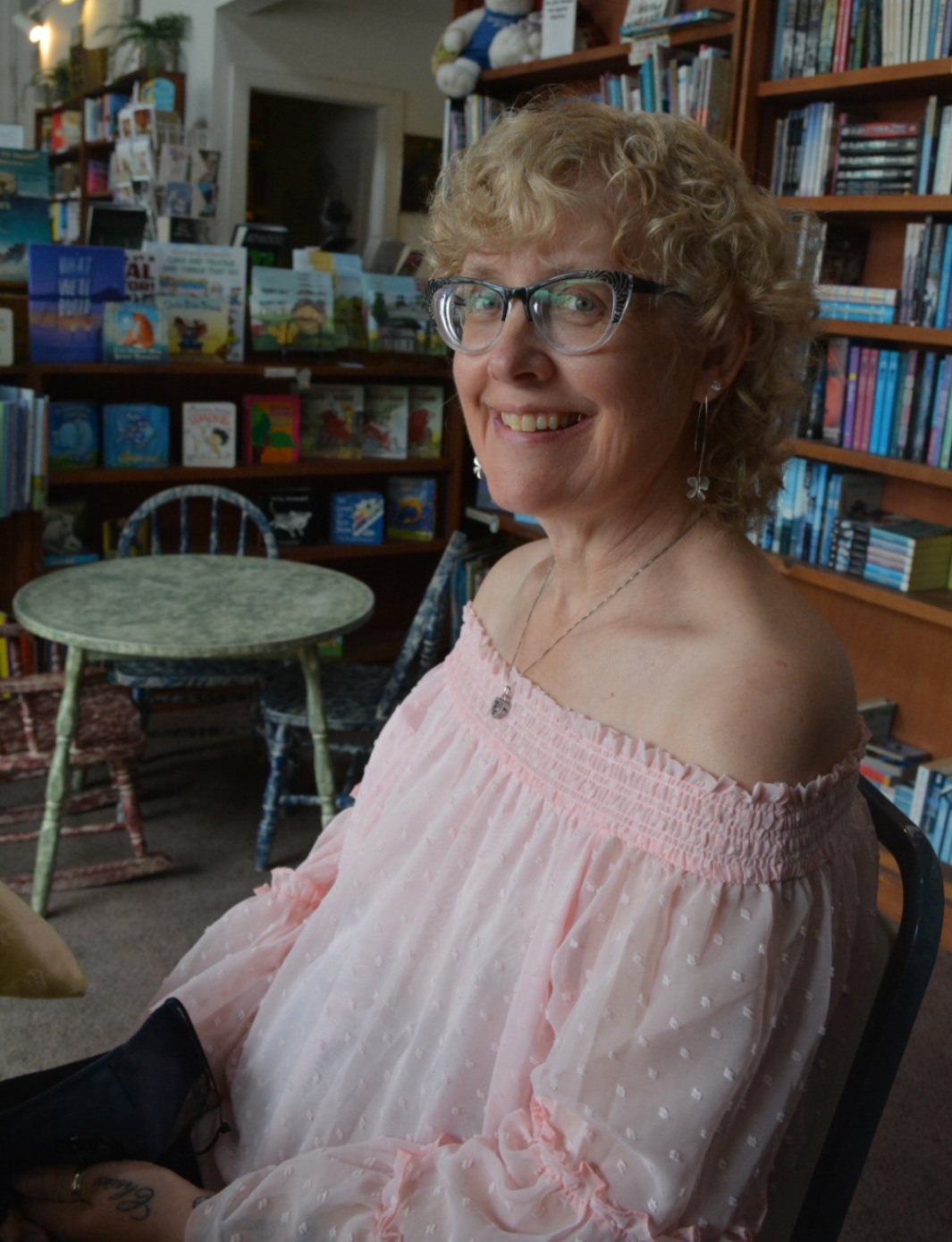 About Rev. Dr. Kathryn Helms – Hello SunMellow Intuitive